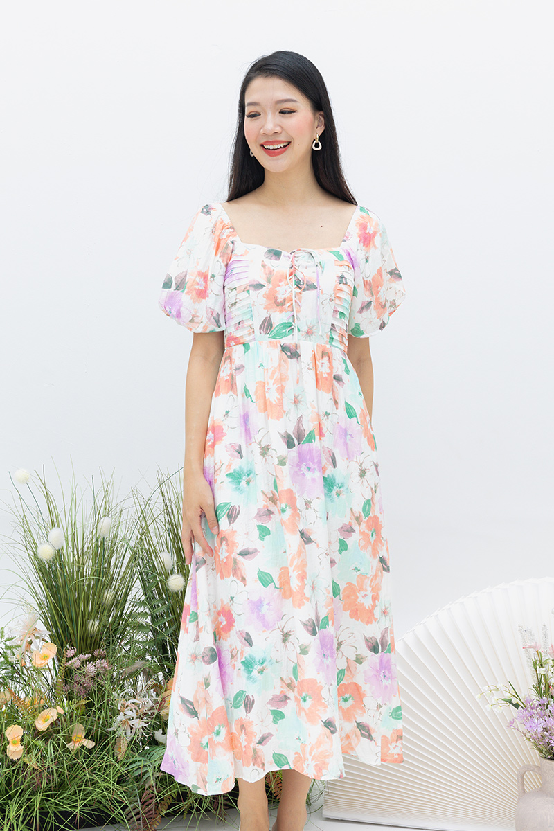 Genna Lace-Up Dress in Apricot Florals | FlymetoParis