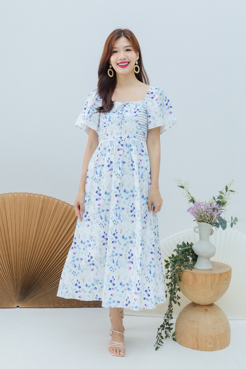 Genna Lace-Up Flutter Sleeves Dress in Blue Bouquet | FlymetoParis